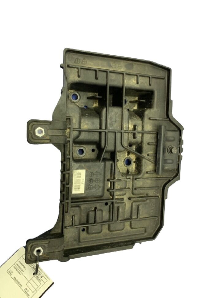 كرسي بطارية كيا كادينزا 2017 - 2019 37150-F6100