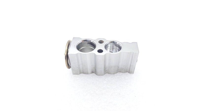 VALVE COOLER EXPANSION Toyota Camry 2018 - 2022 8851548110